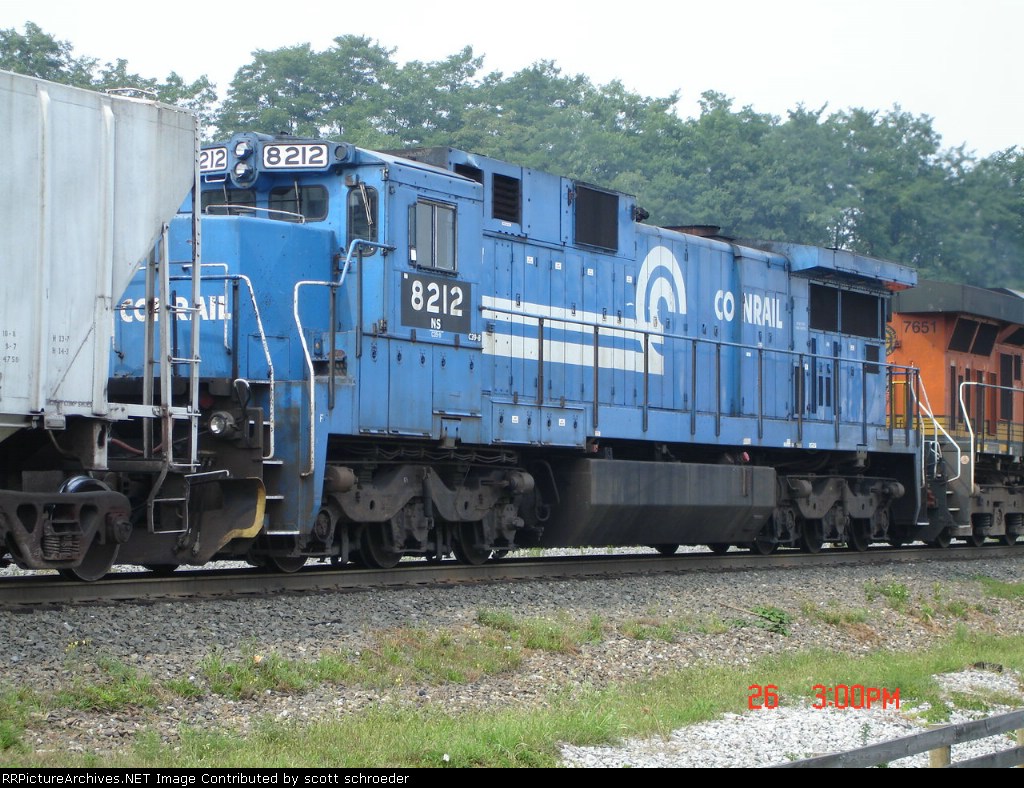 NS 8212 dead in tow EB